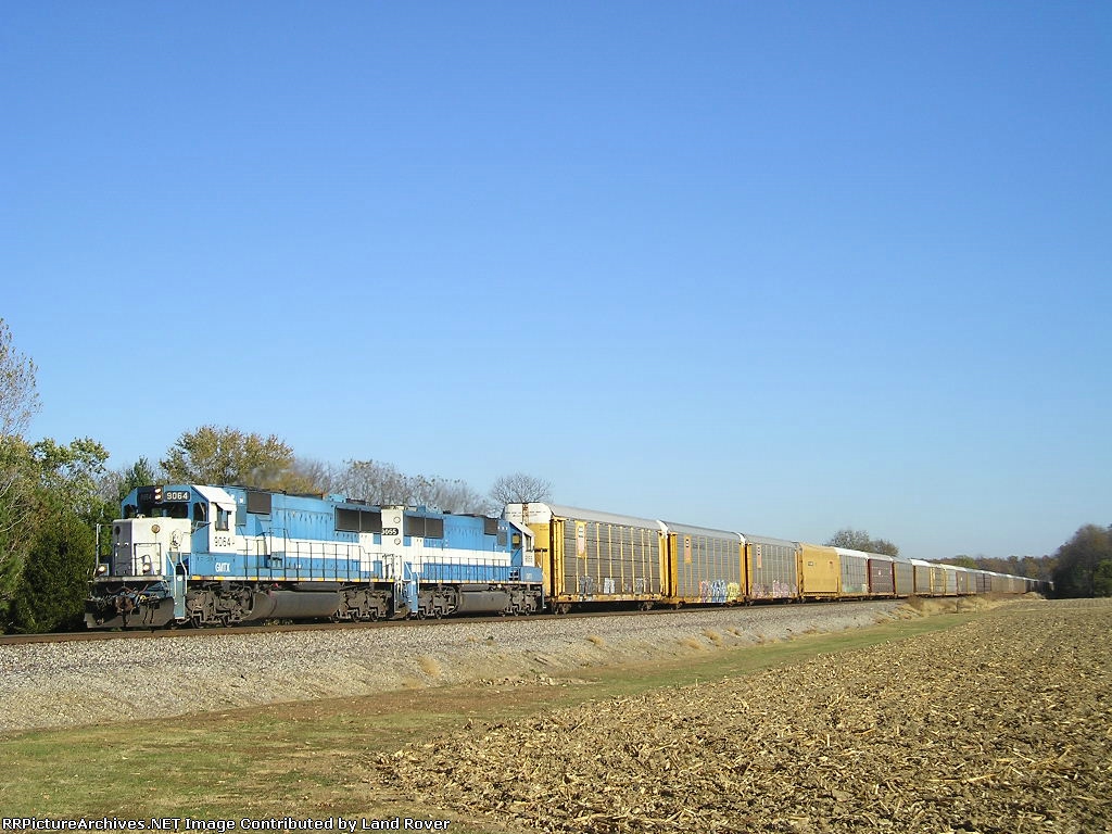 GMTX 9064 On NS 288 Westbound